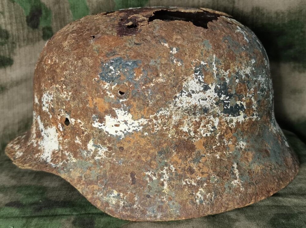 Winter camo German helmet M35 from airfield Gumrak, Stalingrad battle