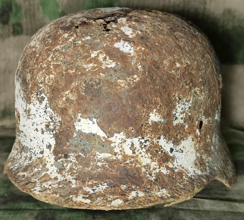 Winter camo German helmet M35 from airfield Gumrak, Stalingrad battle