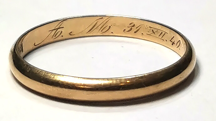 Gold wedding ring (585 gold samples) with date - 31.12.40 from Stalingrad
