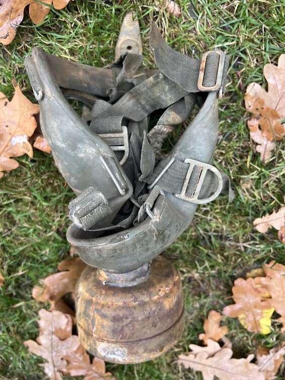 German gas mask + canister from Eastern Front
