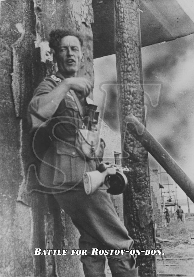 Historic photographs of the World War II events